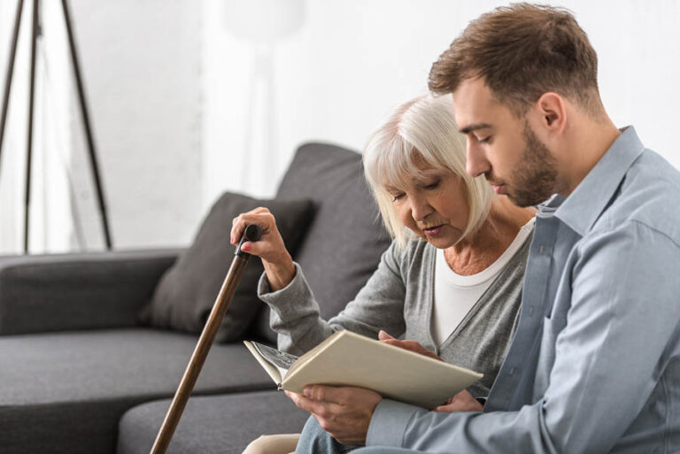 Benefits of Reading Aloud to Seniors | Griswold Care